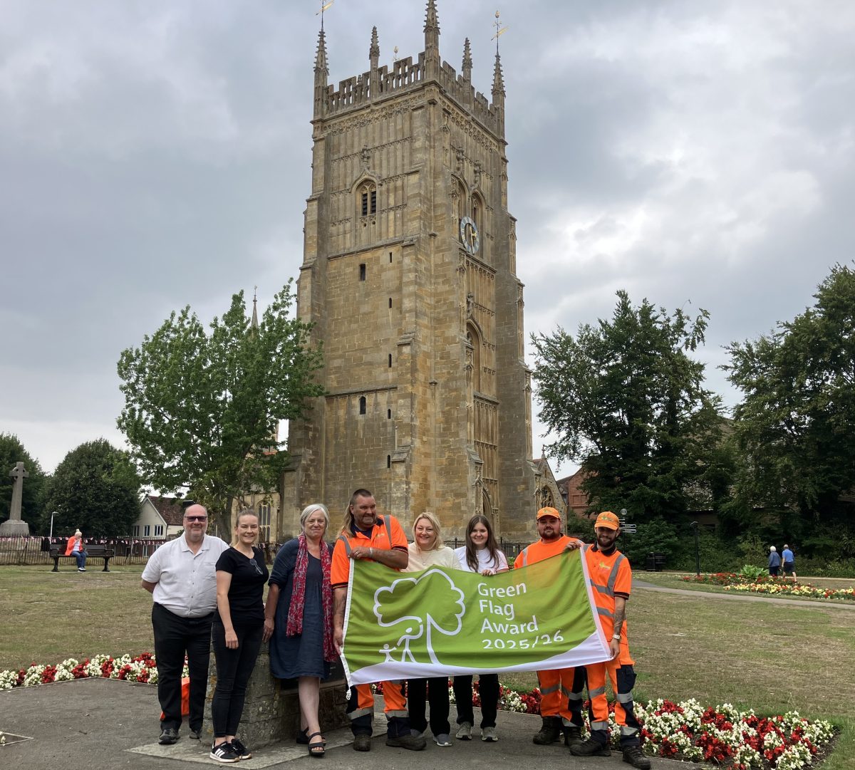 Droitwich parks celebrate retention of Green Flag status - The ...